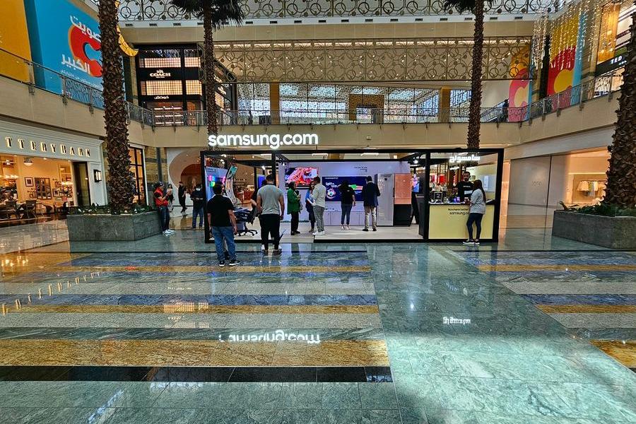 Samsung brings its online store to life at Mirdif City Centre
