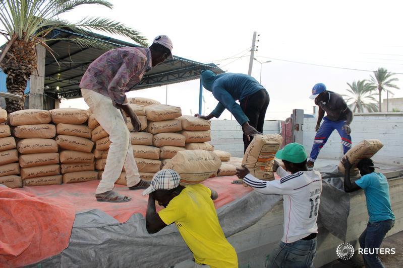 Oman's Raysut Cement eyes acquisition of Sohar Cement