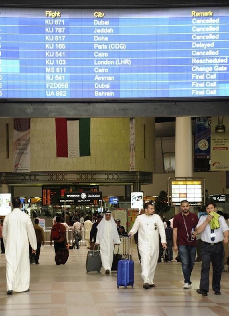 Kuwait awards 1.3 bln dinar airport terminal project -official