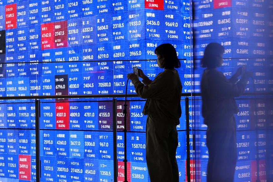 Stocks extend rally on Gulf breakthrough hopes, oil near two-month lows