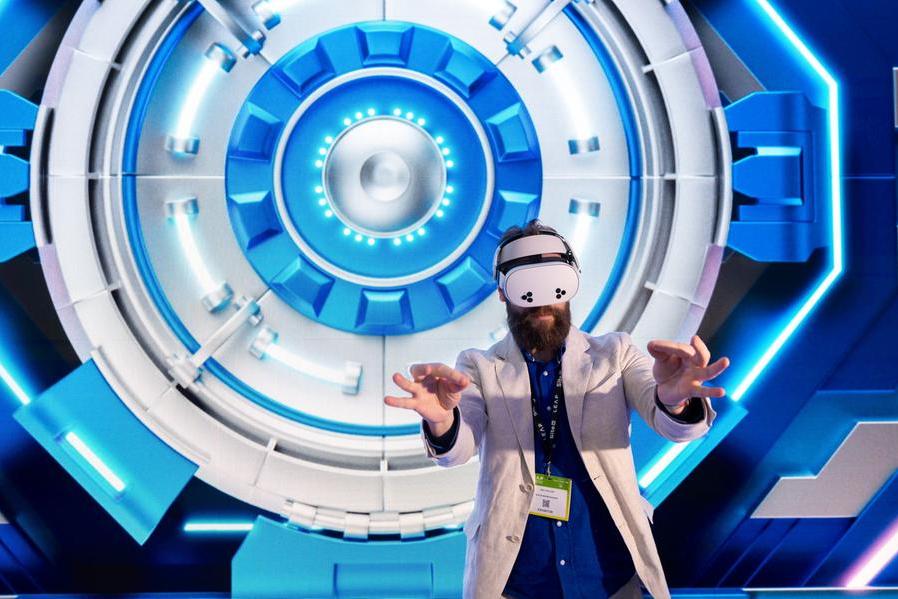 LEAP 2025: NEOM, DataVolt anounce $5bln deal to establish first ...