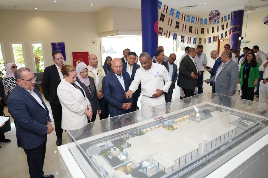 Minister of Industry and Transport visits MARS Egypt OCT plant