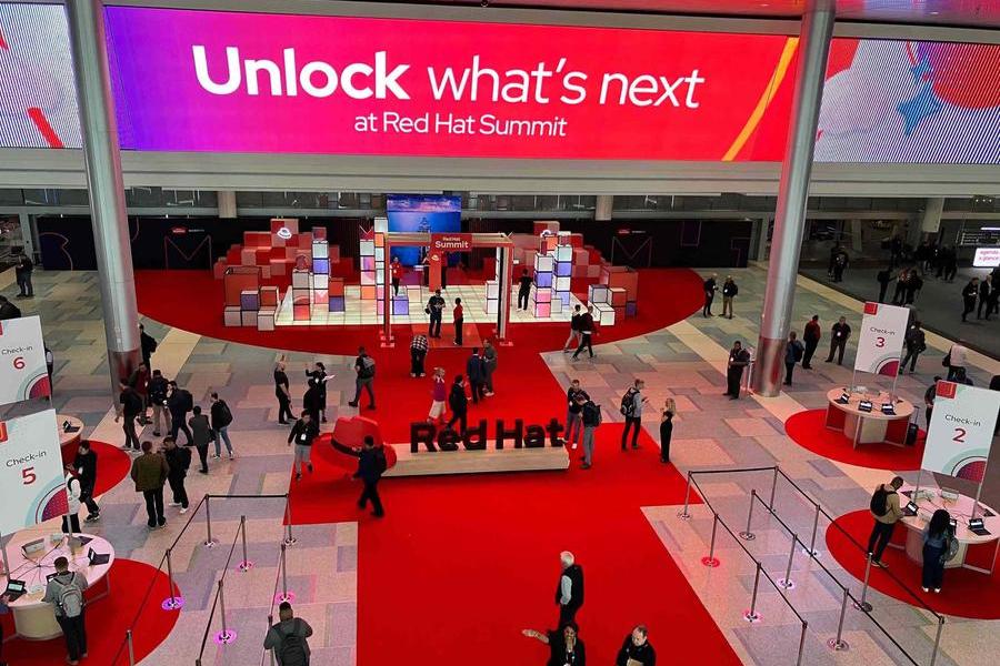 Red Hat optimizes Red Hat AI to speed enterprise AI deployments across ...