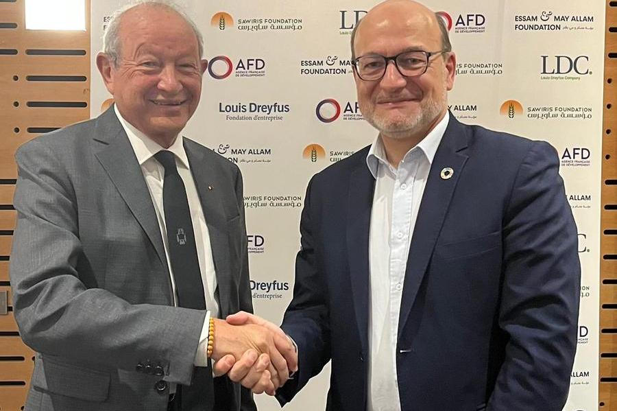 Sawiris Foundation signs an MoU with AFD, Essam and May Allam ...