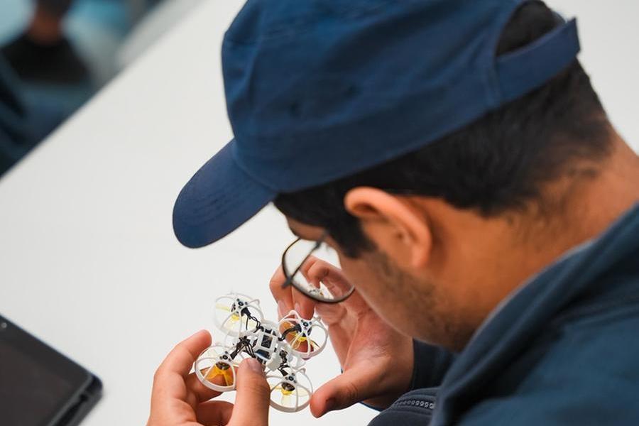 UNICEF, A2RL & DCL Drone STEM Program equip 100 UAE students with ...