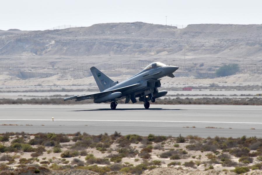 Saudi Hawks & Pakistan Air Force arrive in Bahrain ahead of Bahrain ...