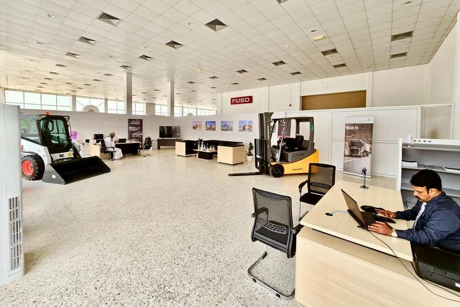 Sayarti inaugurates new customer service lounge at its existing branch ...