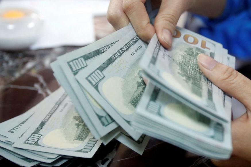 Dollar rally pauses on Iran deal optimism, Aussie slides