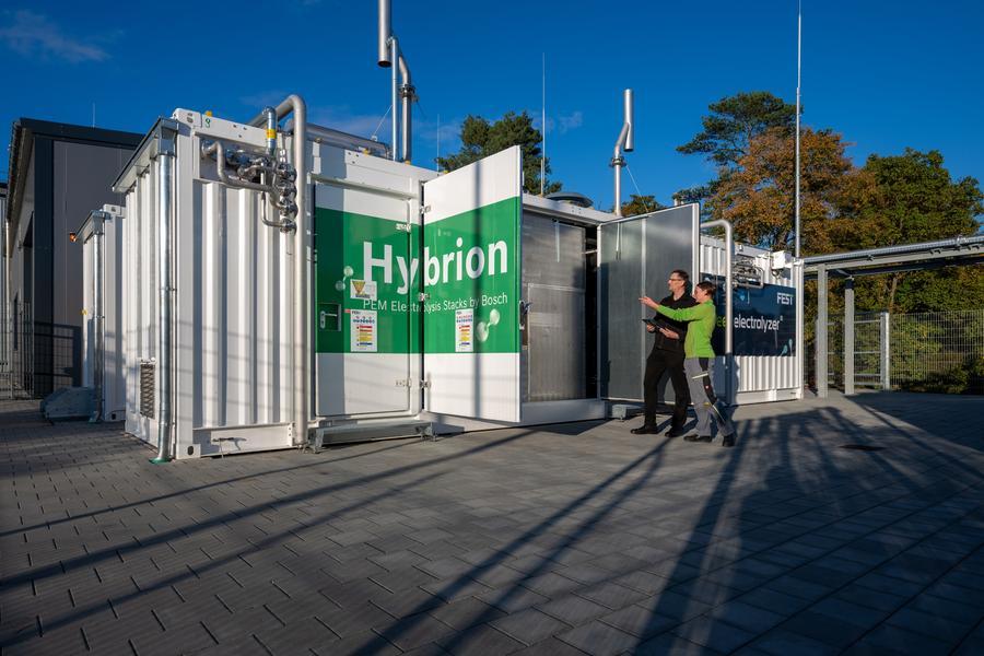 Bosch commissions its first in-house electrolyzer with Hybrion ...