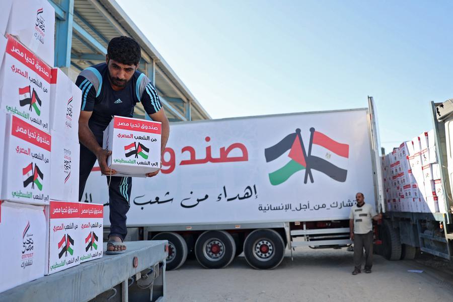 Egypt receives humanitarian aid bound for Gaza