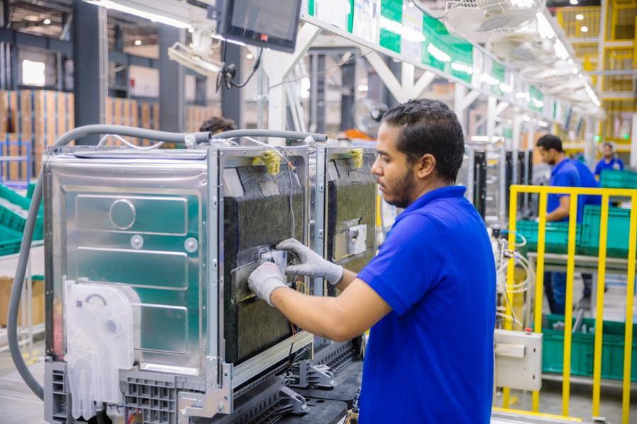 Midea Egypt inaugurates household appliance production line in TEDA Suez