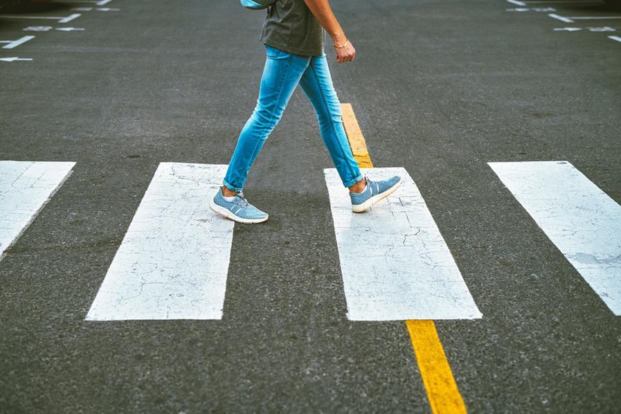Plan on anvil to increase number of pedestrian crossings: Qatar's MoT ...
