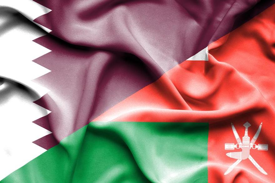 Qatari Emir and Sultan of Oman hold official session of talks