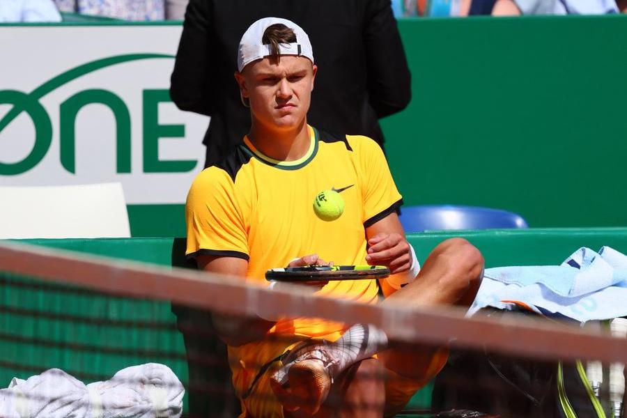 Sinner outlasts red-hot Rune to reach Monte Carlo semis