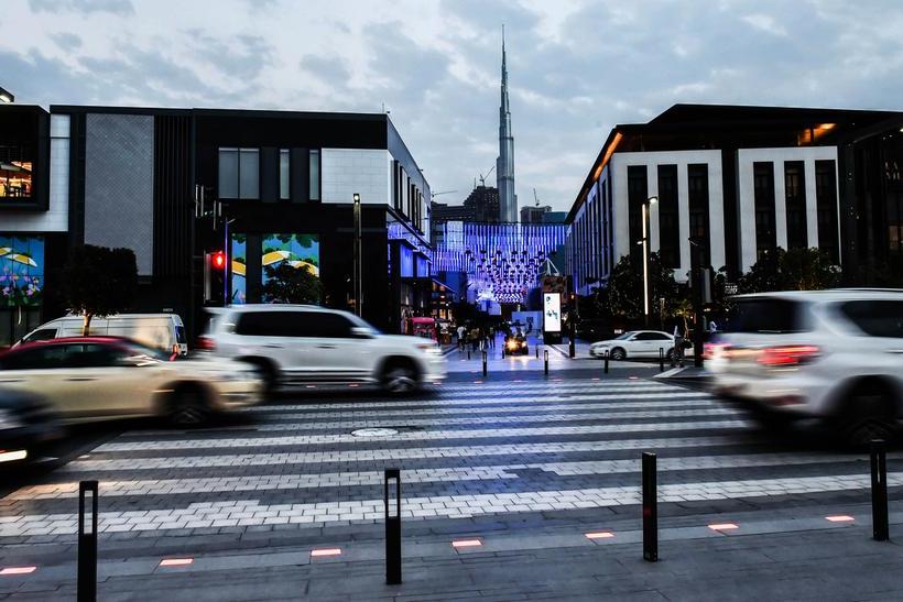 RTA starts expansion of Dubai smart pedestrian signals project