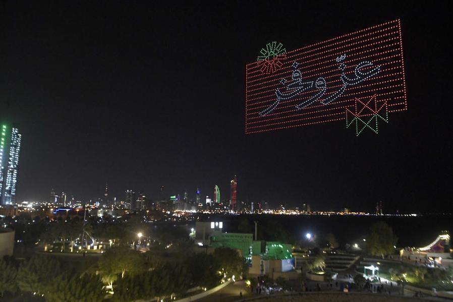 عرض مميز في سماء الكويت احتفالاً بالأعياد الوطنية