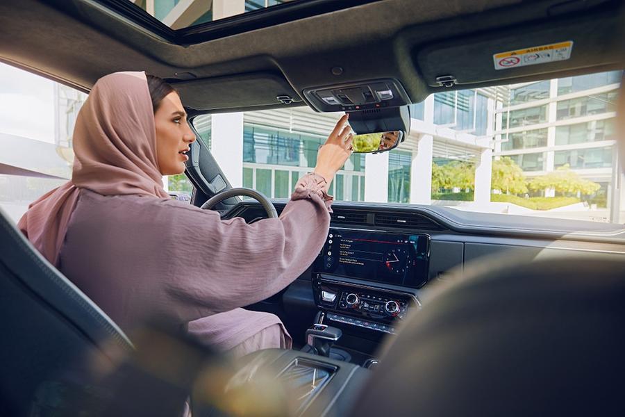 OnStar, the pioneering connectivity service from General Motors ...