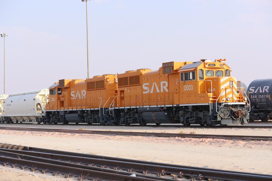 Saudi: New freight train track in Al-Ahsa starts operational tests