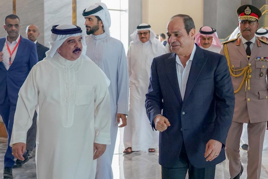 King of Bahrain, Egyptian President discuss regional and global ...