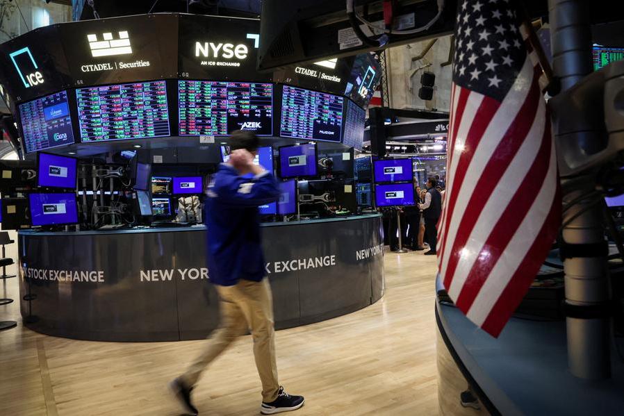 US Stocks: S&P 500 and Nasdaq notch record highs; chipmakers climb