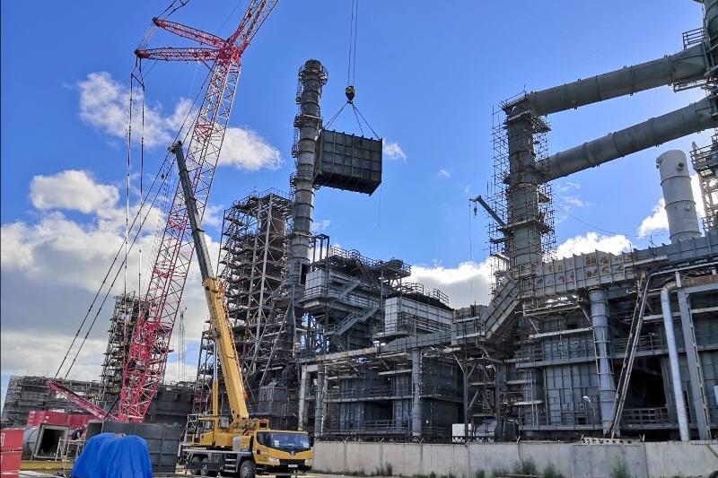 Refinery customer with three-column lift takes big crane search online