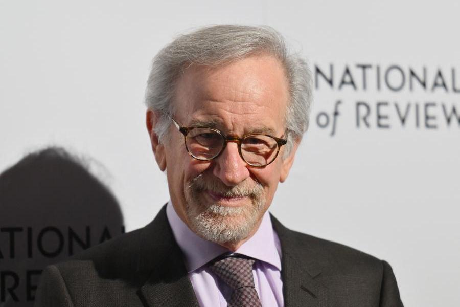Spielberg, 'Top Gun' and 'Avatar' face off as Golden Globes eye comeback