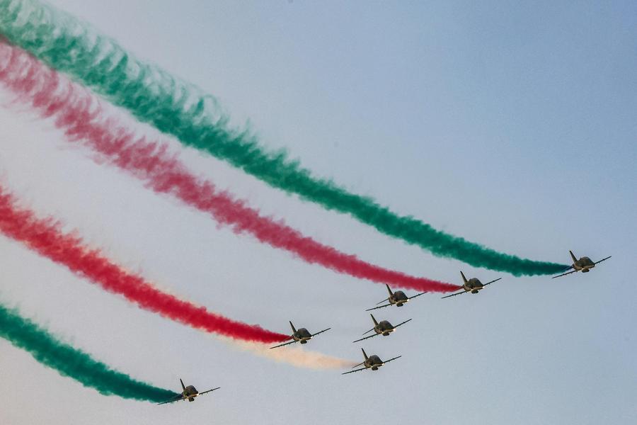 Fireworks light Saudi skies, entertain millions on 93rd National Day