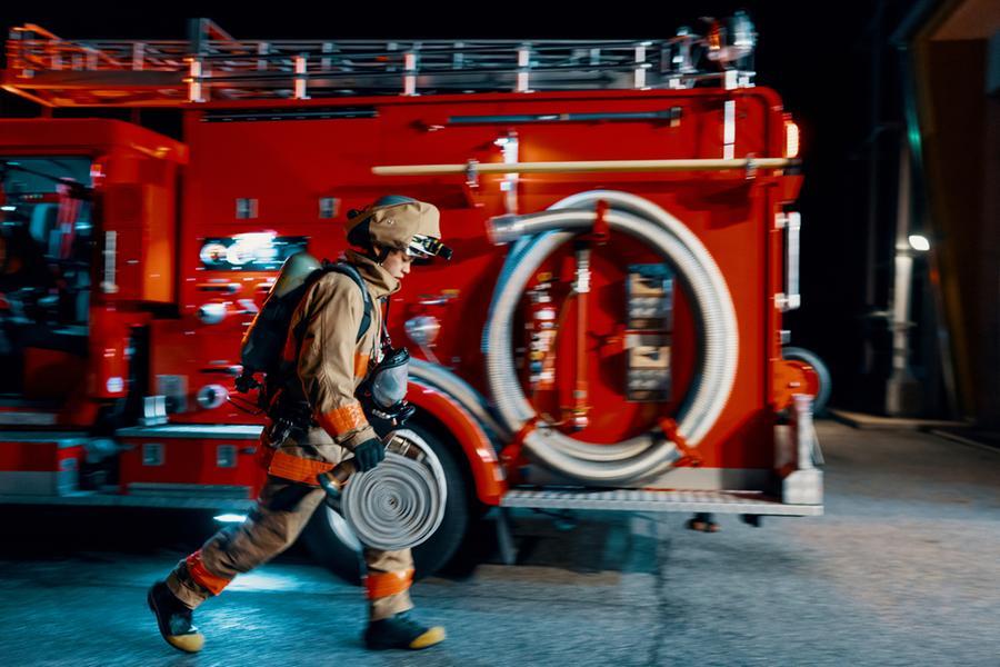 UAE: Leaders pay tribute to firefighter who lost his life in line of duty