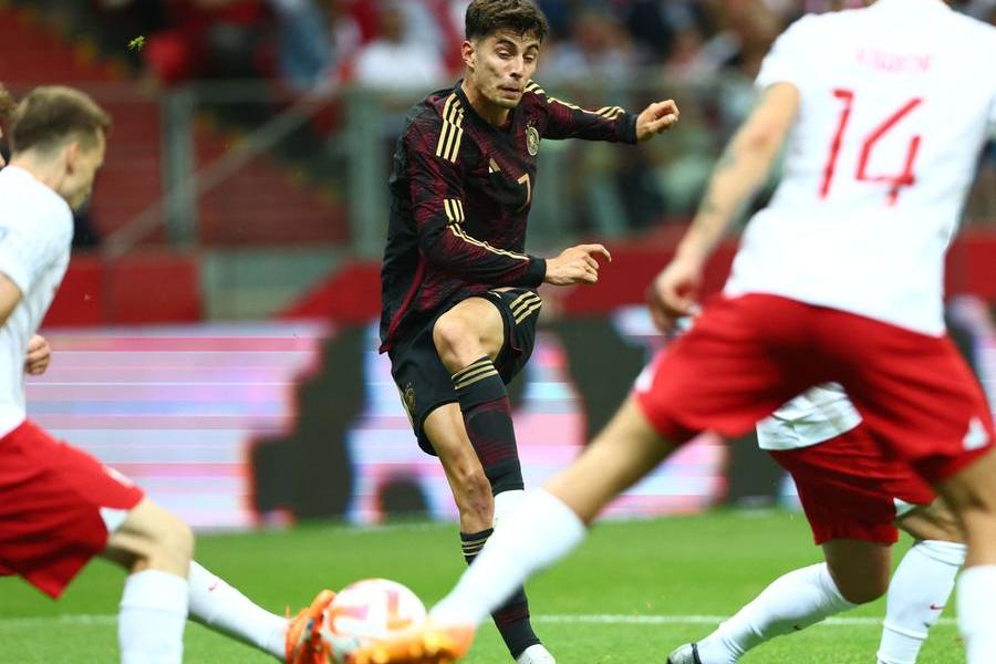 Arsenal sign Havertz from Chelsea on 'long-term contract'