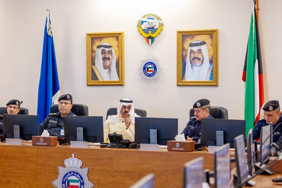 Kuwait PM visits crisis, disaster center