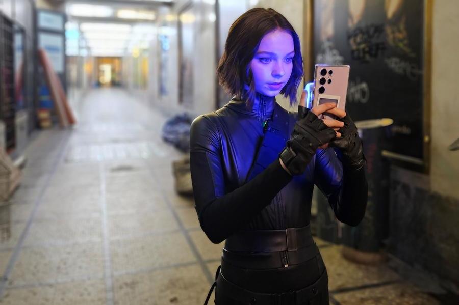 Samsung partners with actress Emma Myers and Team Galaxy to open up ...