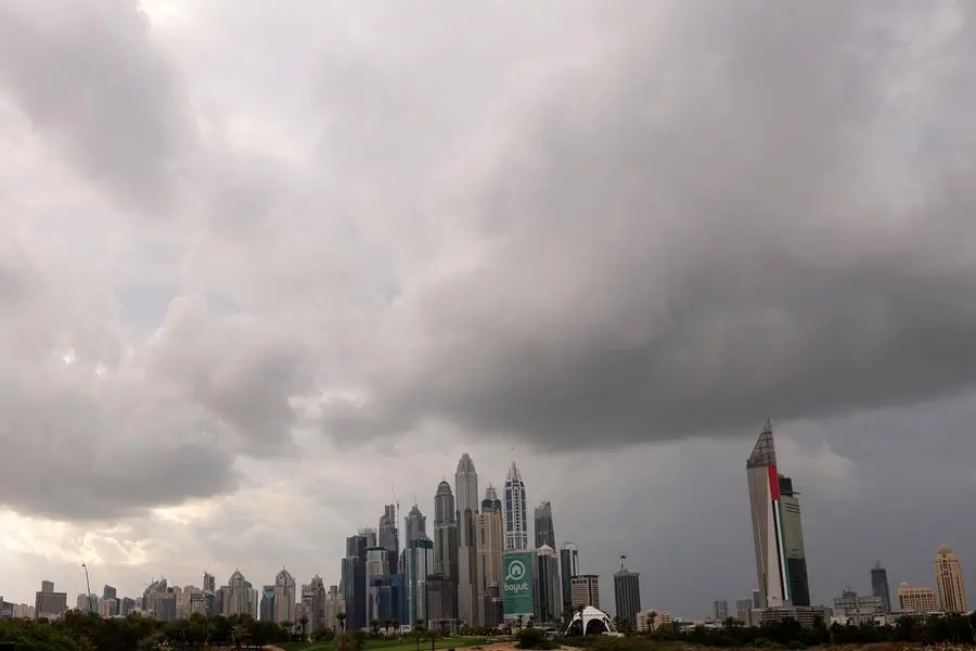 Rains lash parts of UAE amid soaring temperatures in country