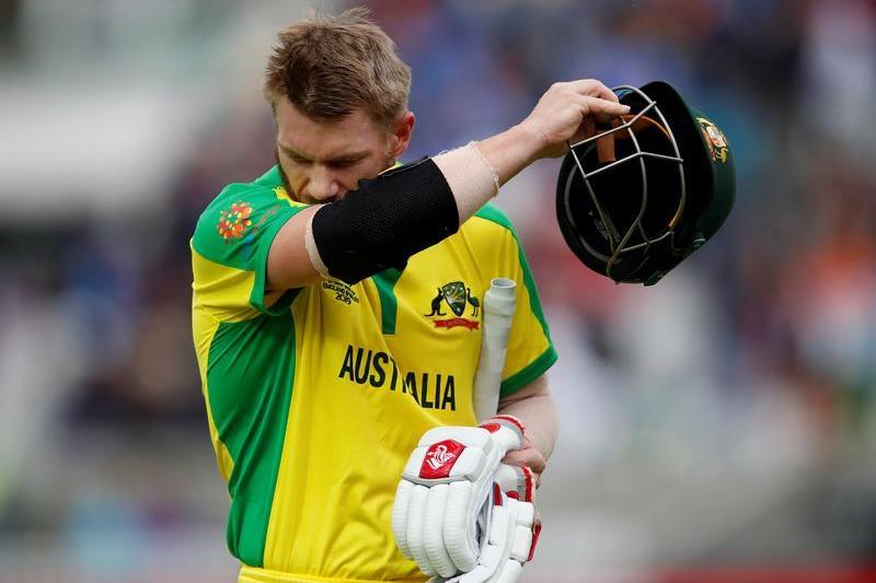 More than just three involved in 'Sandpaper-gate', says Warner's manager