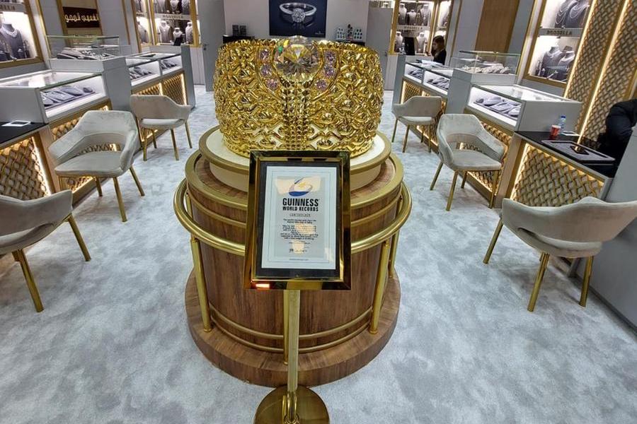 WJMES continues to bedazzle visitors with ritzy, exquisite designs