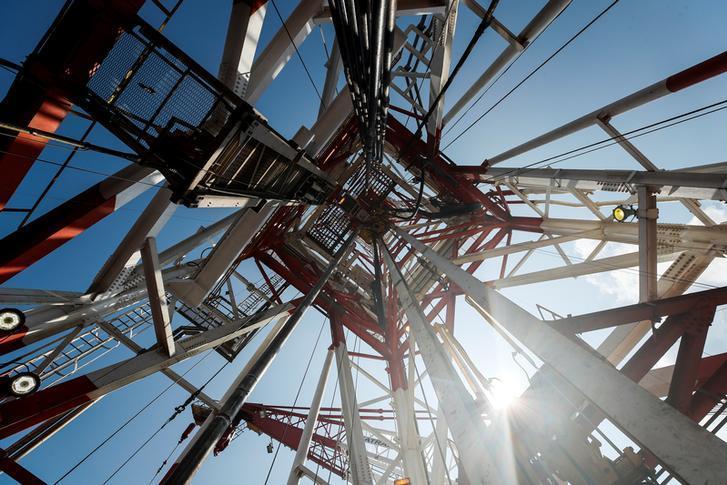 Vietnam's largest refinery says to run at full capacity to meet fuel demand