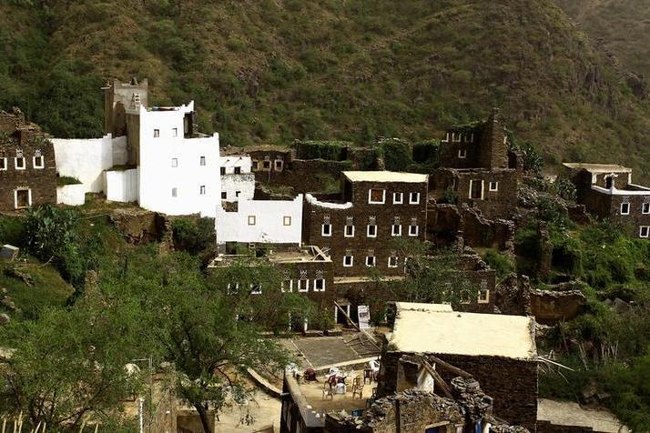 Heritage Commission to renovate partially collapsed Sahoud Palace in ...