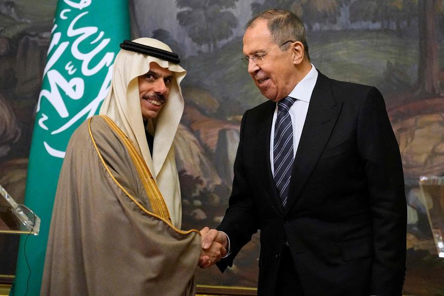 Saudi Arabia strives to develop relations with Russia at all levels