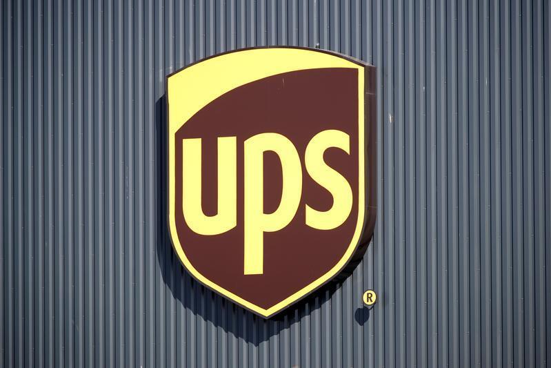 UPS profit falls on lower e-commerce demand