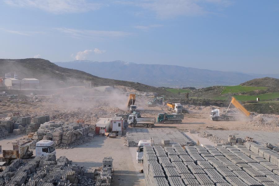 Turkey faces challenge 'beyond comprehension' to clear earthquake rubble