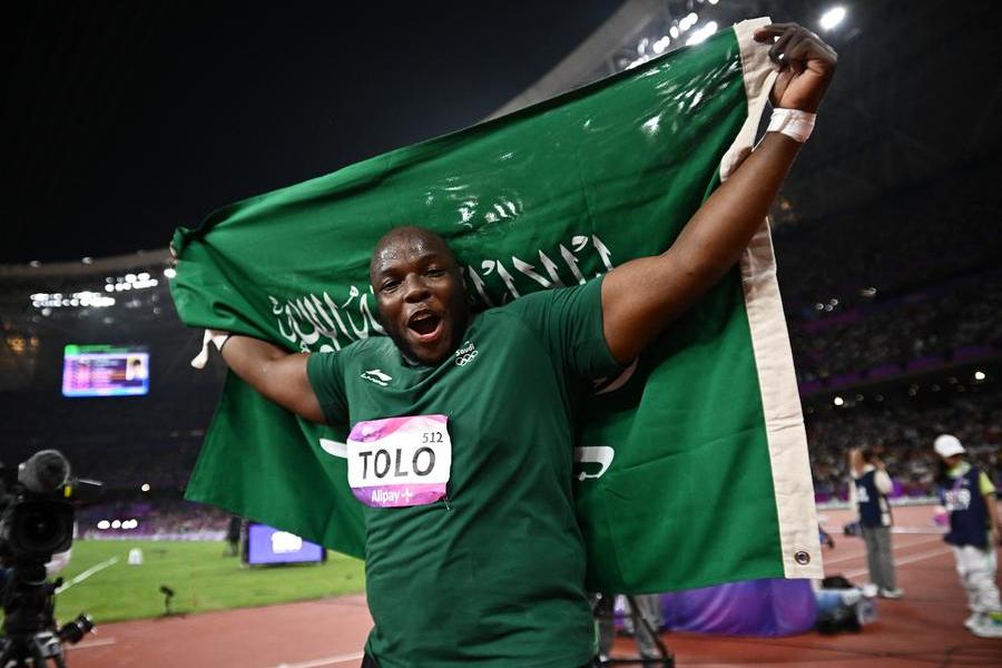 Saudi athlete Mohammed Tolo wins silver in Asian Games shot put
