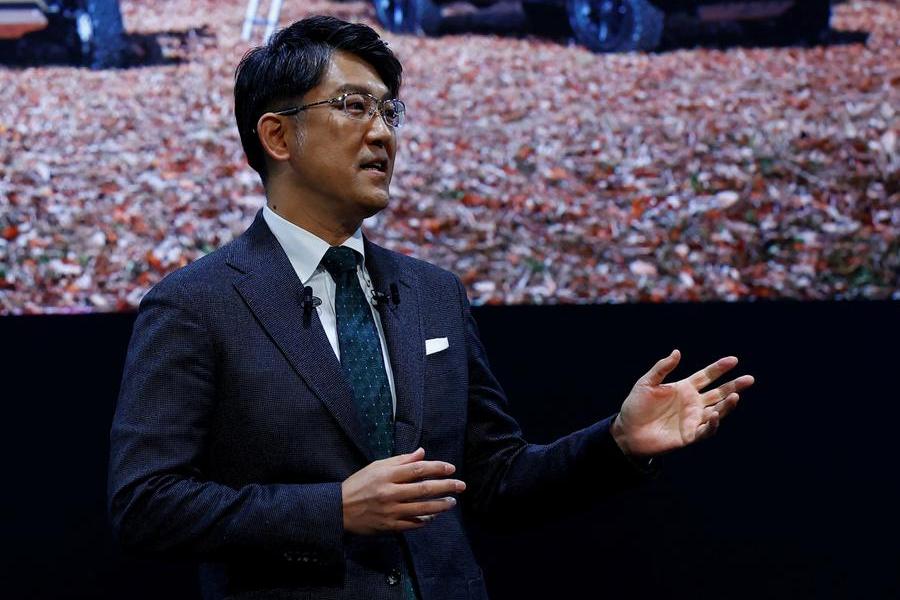 Lexus chief to take over Toyota as founder's grandson steps down