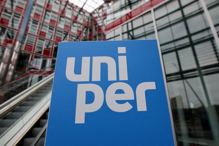 Montfort consortium takes over Uniper's fuel trading unit in UAE