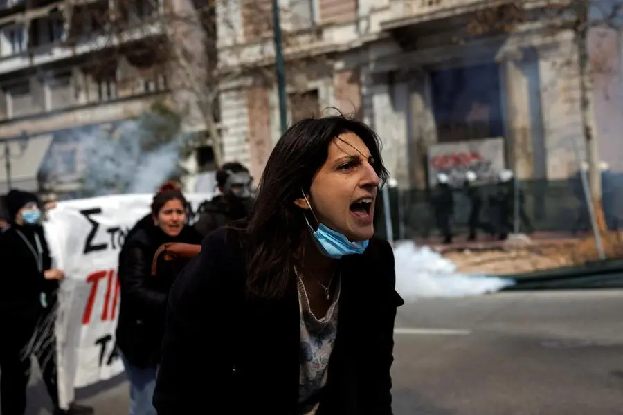Greeks protest over deadly train crash