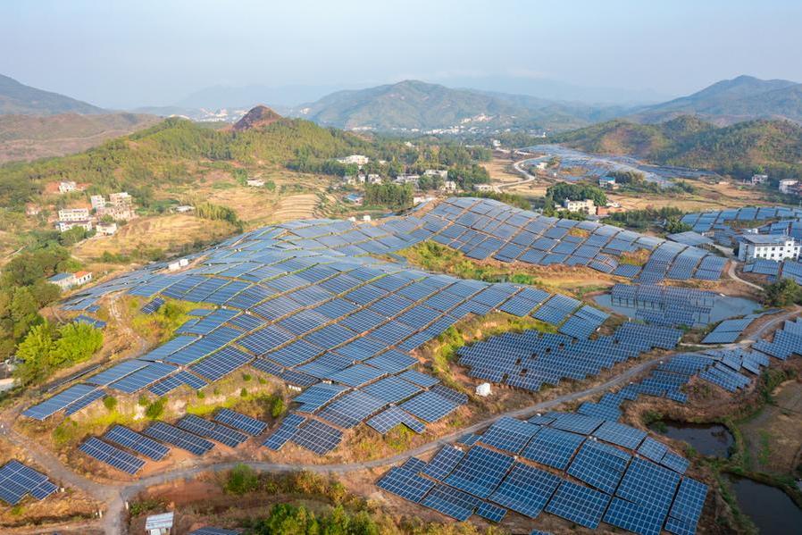 Algeria awards 20 solar power projects