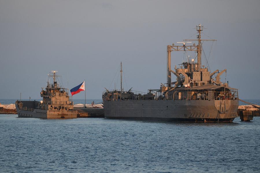 Chinese, Philippine deputy FMs hold phone call over South China Sea ...