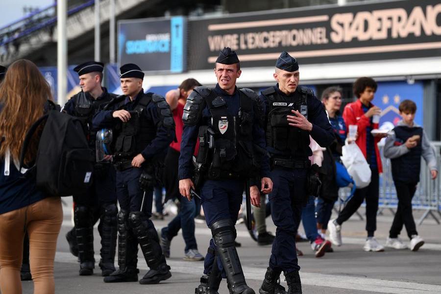 Security reinforced at PSG v Barcelona game after IS 'threat': French ...