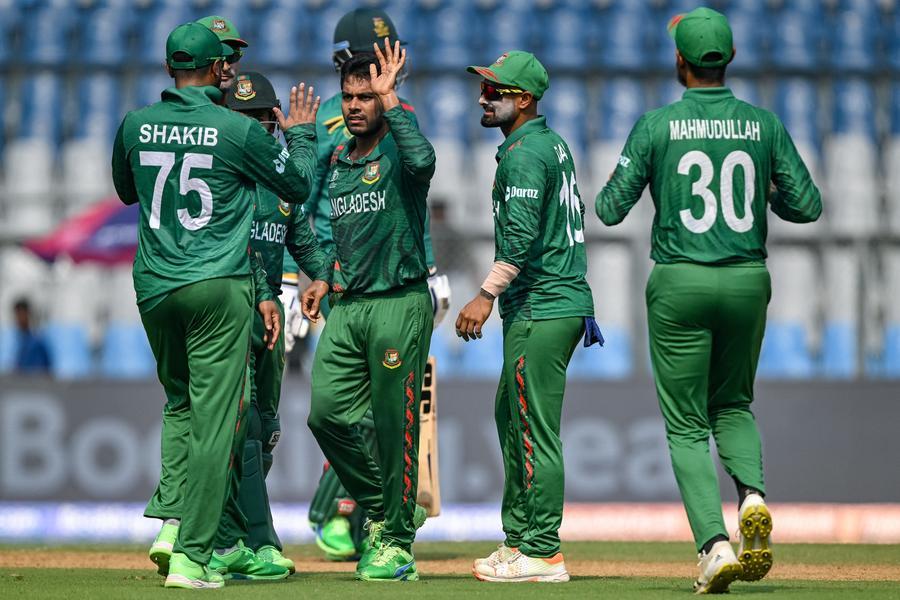 Taskin says 'nothing for bowlers' at World Cup batting paradise