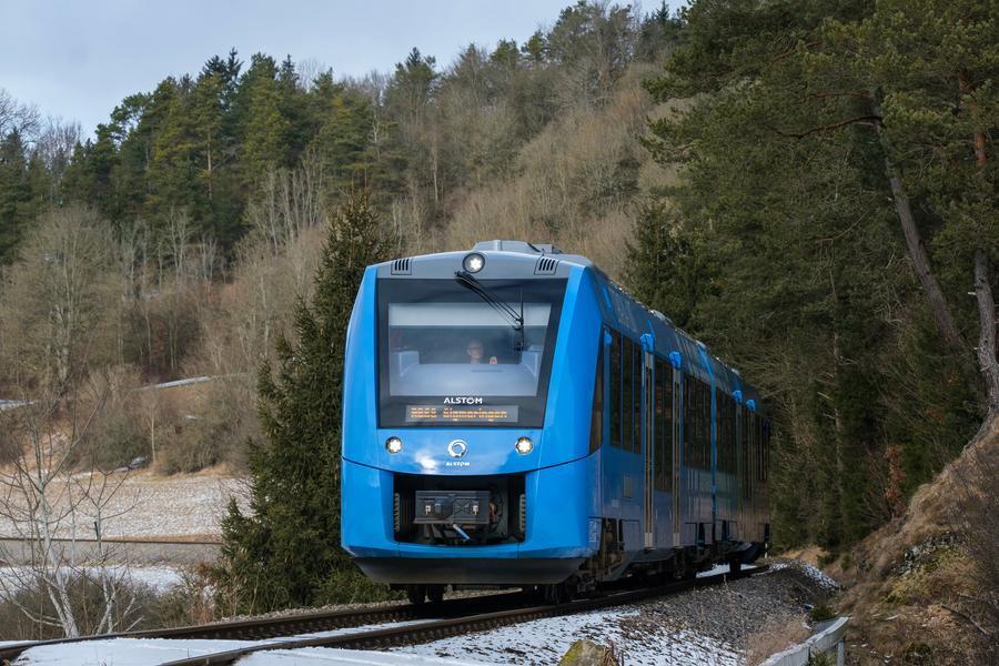 Saudi Arabia Railways, Alstom to begin hydrogen train trials this month