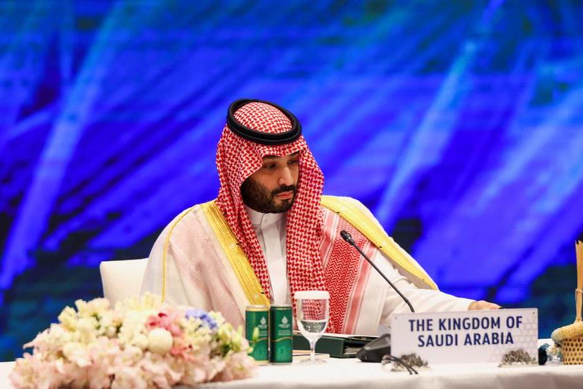 Saudi: Crown Prince calls for diligent efforts to transform economic ...