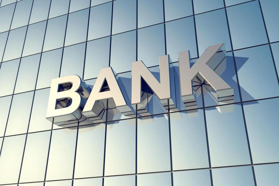 Saudi bank earnings aided by lower interest rates, despite liquidity ...